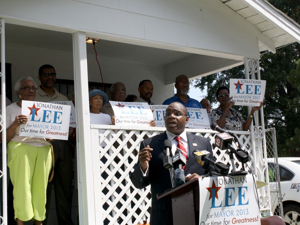 Lee announces candidacy for mayor from late grandmother’s home – The ...